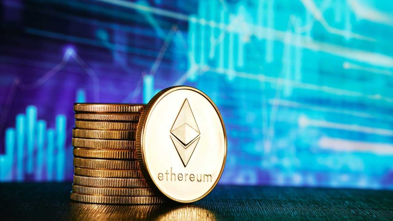 Ethereum Whales Shift Nore $813 Million ETH to Be Sold