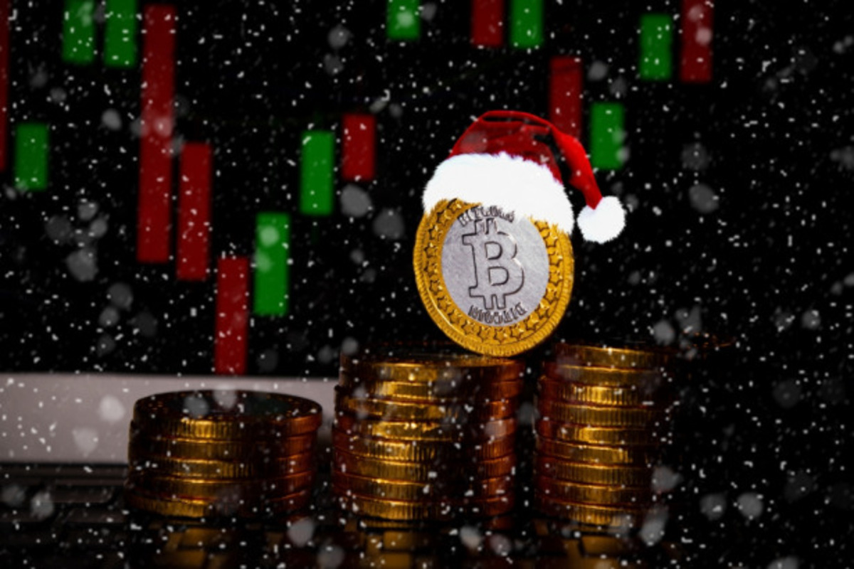 Bitcoin: Is A Christmas Miracle Rally Likely?
