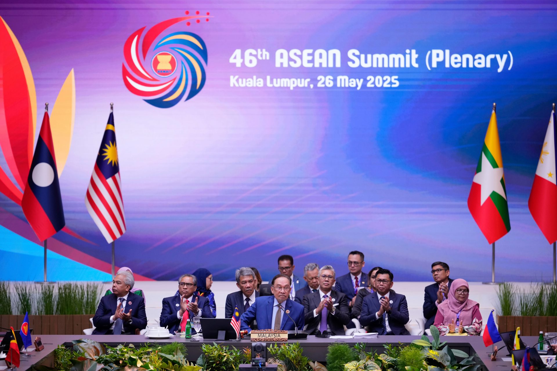 11-Nation ASEAN Bloc Challenges US Pacific Influence